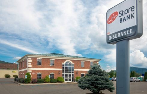 LifeStore Bank on Mt. Jefferson Road, Closing for Renovations